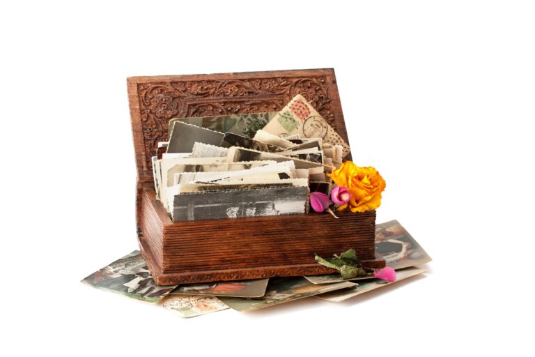 Reminiscence Activities for Persons with Dementia - DementiaHub.SG